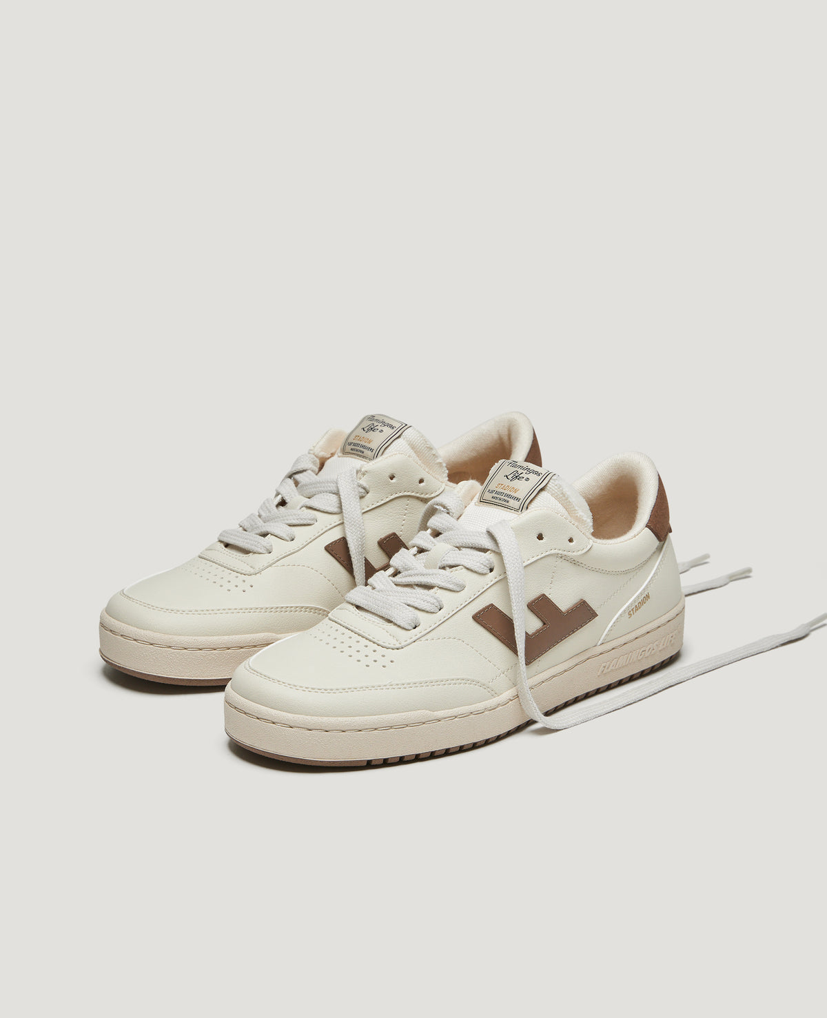 STADION FANGO - Flamingos' Life